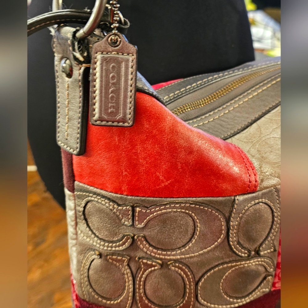 Coach Designer Bag W/Detachable & Adjustable Strap, M… - Gem